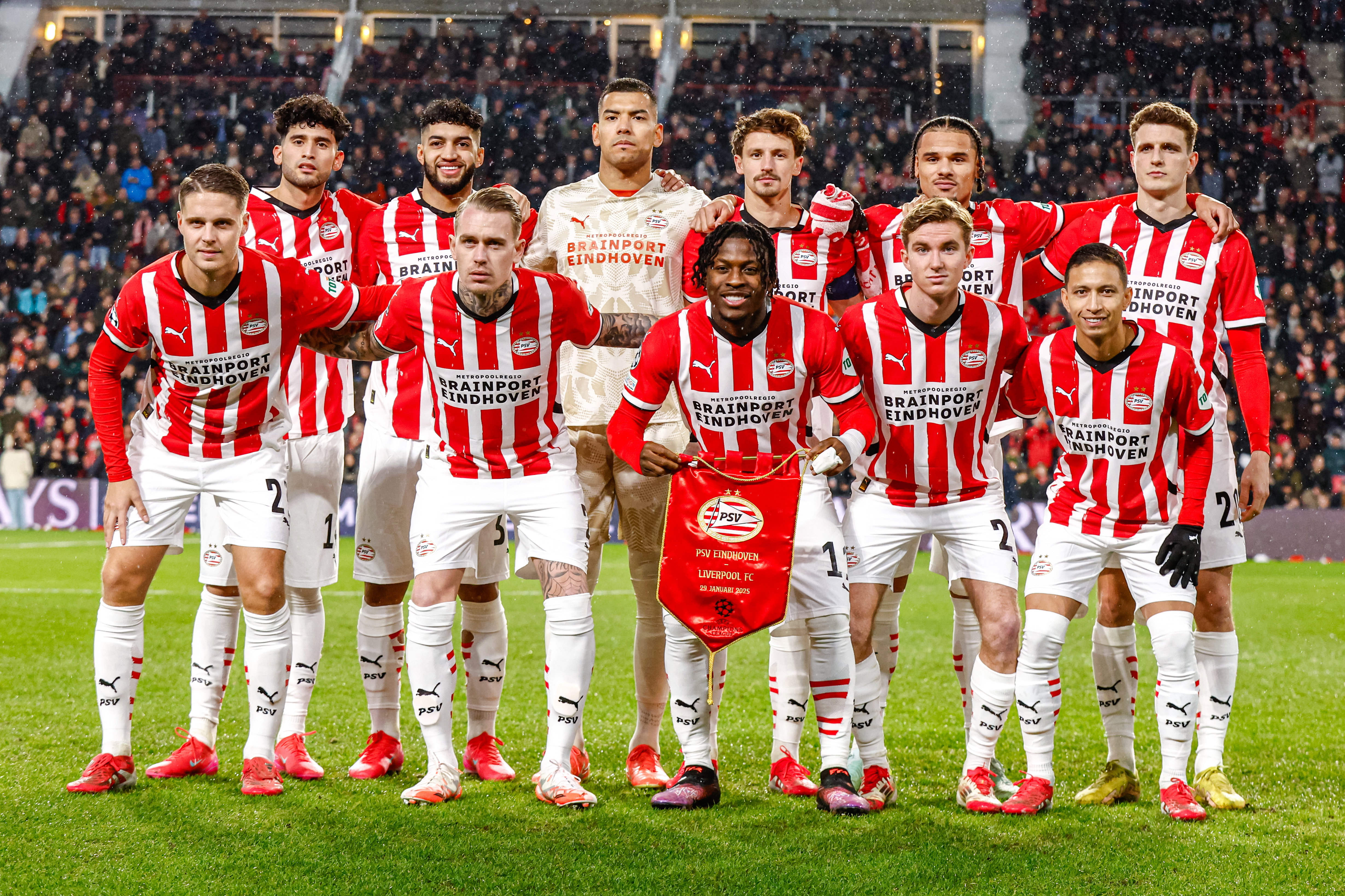 Elfrink wijst: "Hij is uitgegroeid tot de beste speler van… | PSVFans
