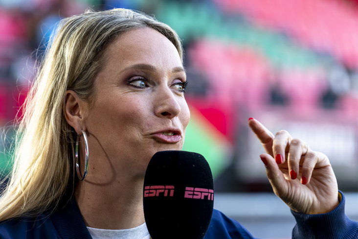 H l ne Hendriks Over Nieuwe Bondscoach Daar Zou Ik Voor Ajax1 H l ne Hendriks Over Nieuwe Bondscoach Daar Zou Ik Voor Ajax1