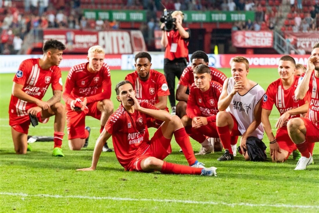 Zerrouki blij met steun van FC Twente-fans: "Dat deed… | Twentefans.nl