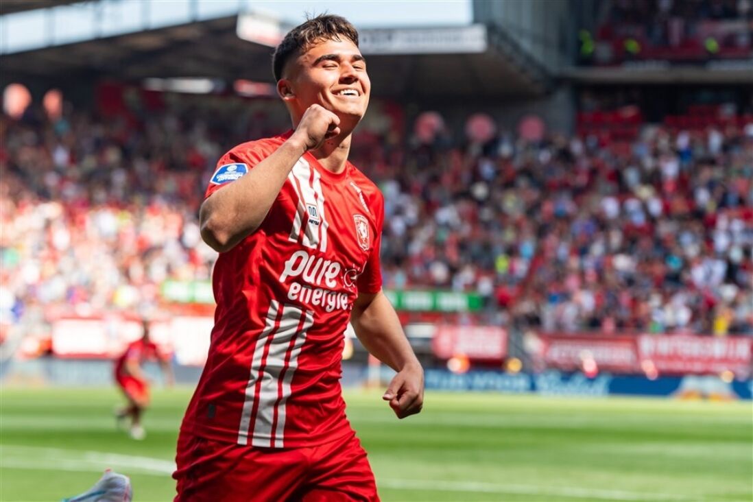 BREAKING | Ugalde tekent meerjarig contract: "Droom… | Twentefans.nl