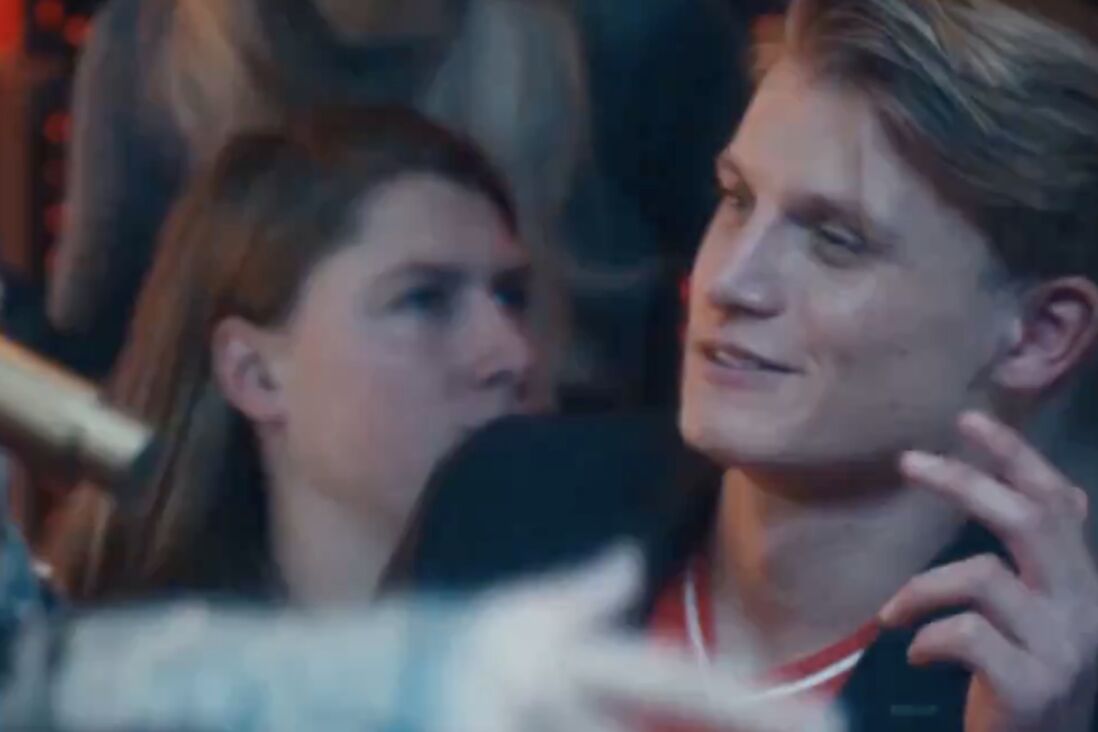 VIDEO | Sem Steijn feest erop los met Brian Brobbey… | Twentefans.nl