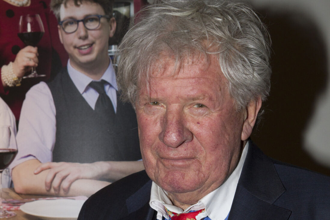 Doodzieke Willibrord wenste Derksen nog succes:… | KantinePraat