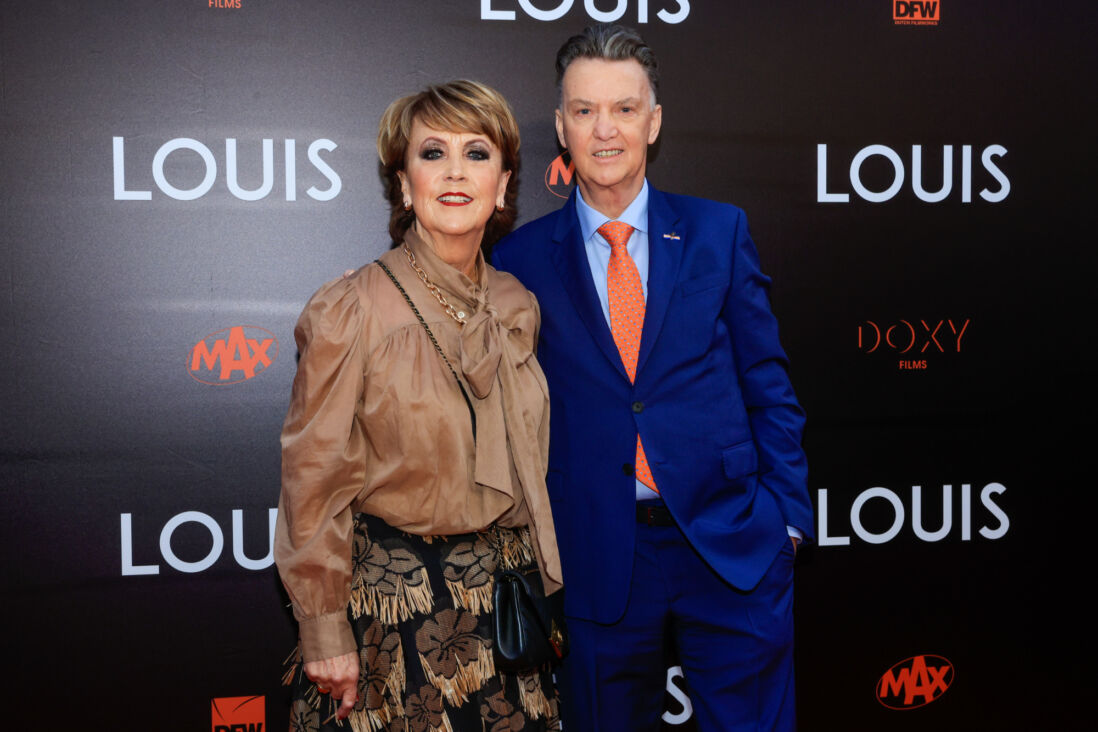 "Louis slaapt als een marmotje, maar ik lig daar… | Voetbalnieuws