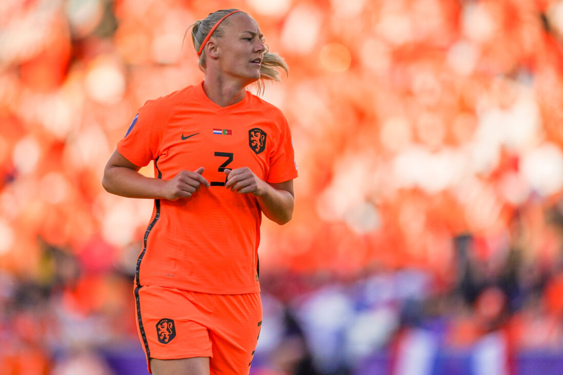 Van der Gragt na 'tegenslagen': "Zijn wel echt… | Vrouwenvoetbalnieuws