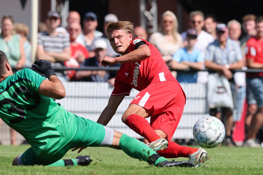 FOTOVERSLAG | FC Twente opent het seizoen bij Rood… | Twentefans.nl