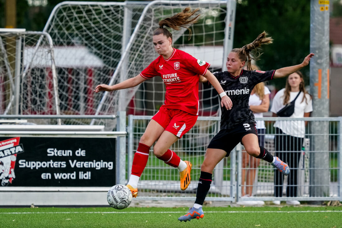 FC Twente wint ook tweede oefenwedstrijd;… | Vrouwenvoetbalnieuws