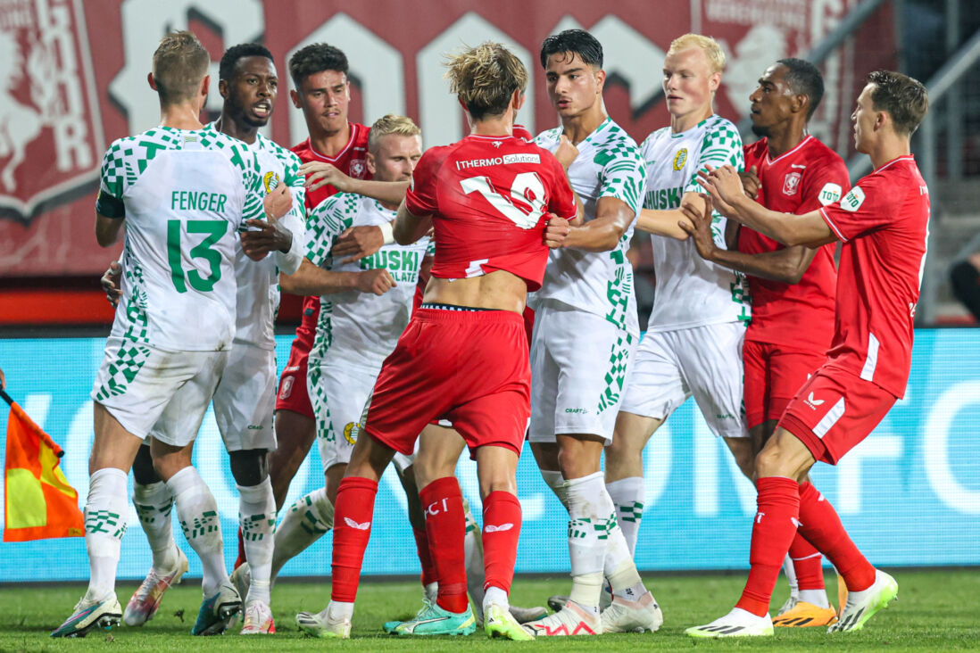 FC Twente wacht 'heksenketel': "Hammarby-spelers heel… | Twentefans.nl