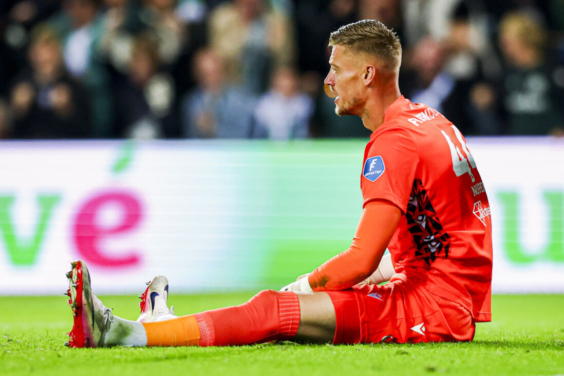 Noppert weer in de fout: "Maar zijn positie komt niet in… | FeanOnline