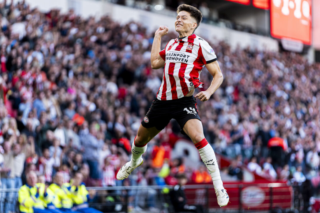 Bajraktarevic toont zich geduldig: "Dat maakt iedereen… | PSVFans