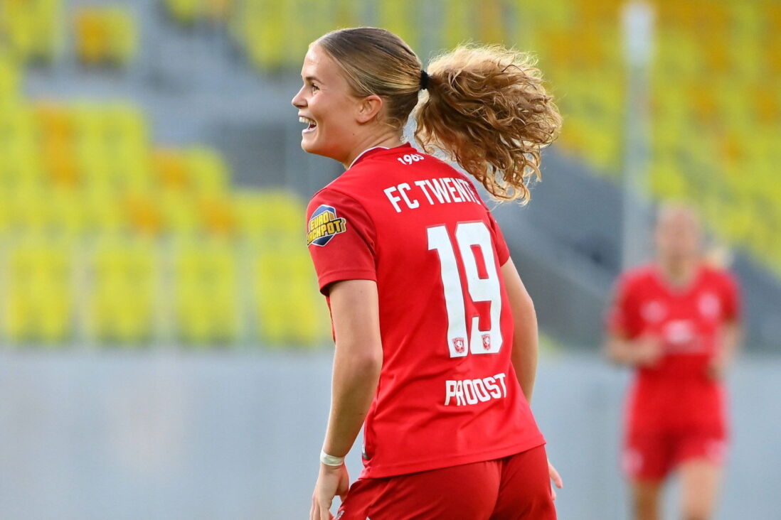 Proost dolblij: "Dat is echt top, daar ben ik… | Vrouwenvoetbalnieuws
