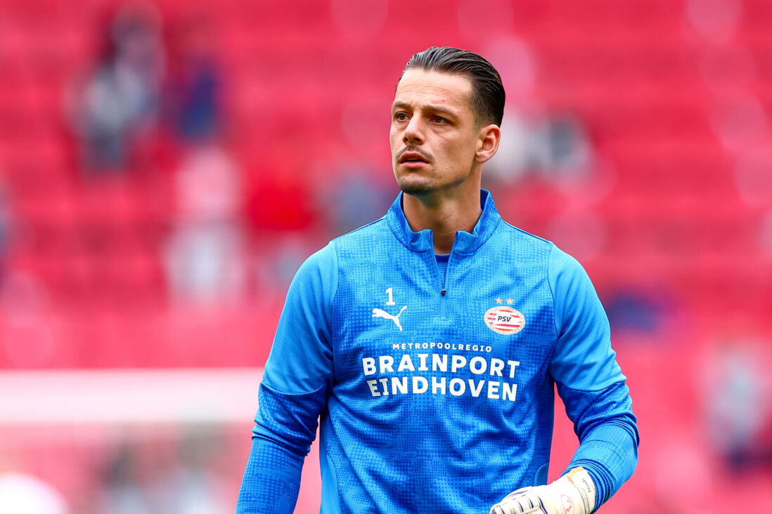 BREAKING | Olij haakt af en maakt toch niet zijn debuut bij… | PSVFans