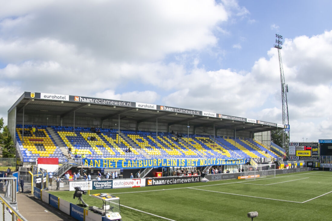 "Het Cambuur Stadion zal bij dit duel helemaal… | Twentefans.nl