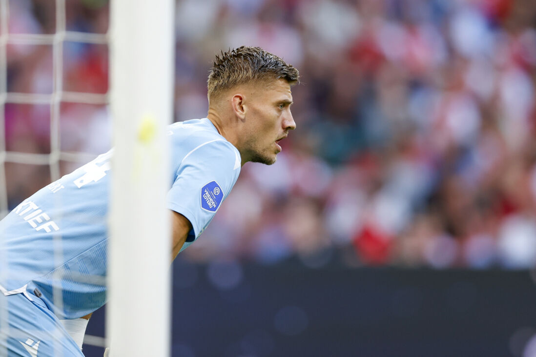 Noppert: "Ajax heeft vaak een streepje voor bij… | Voetbalnieuws