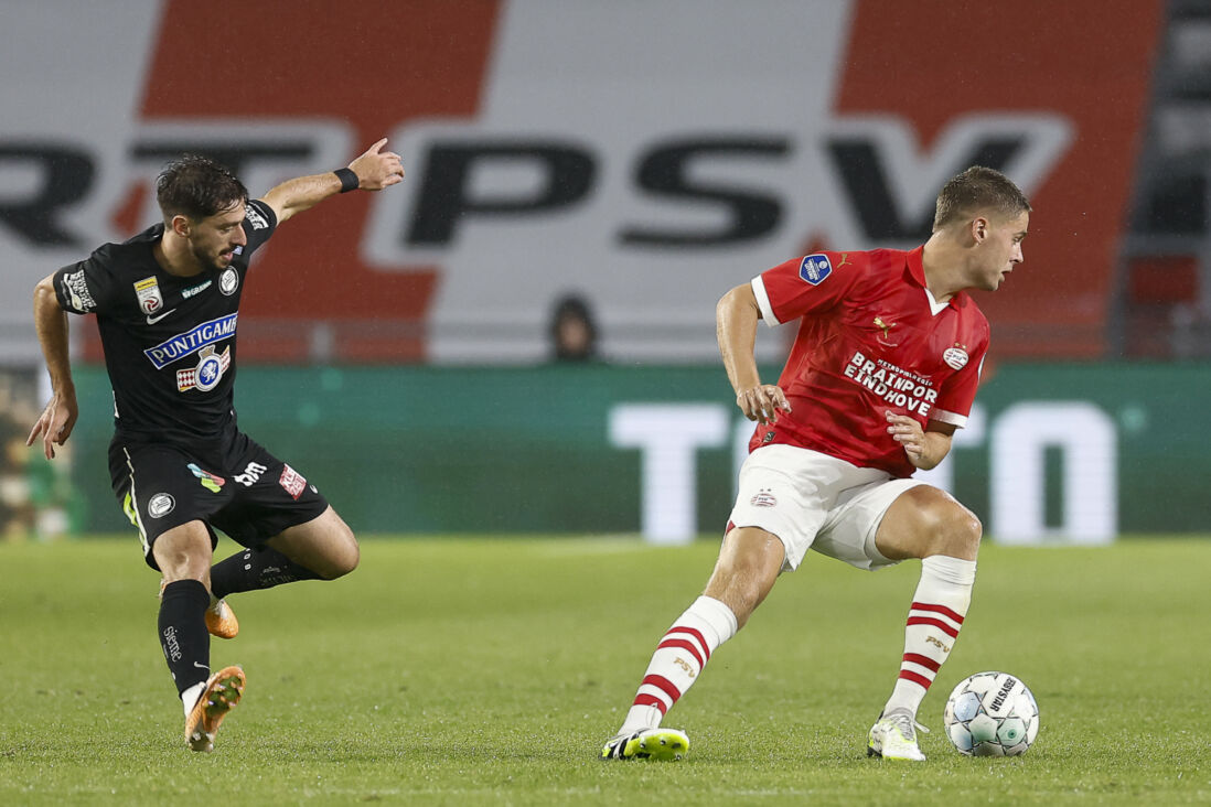 Joey Veerman imponeert: "Creëert een dilemma voor… | PSVFans