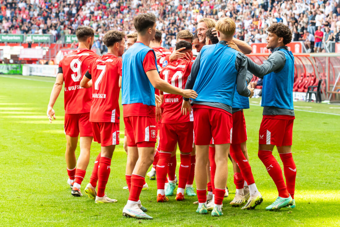 FC Twente gemakkelijk langs Ajax: "Dat heb ik zelden… | Twentefans.nl