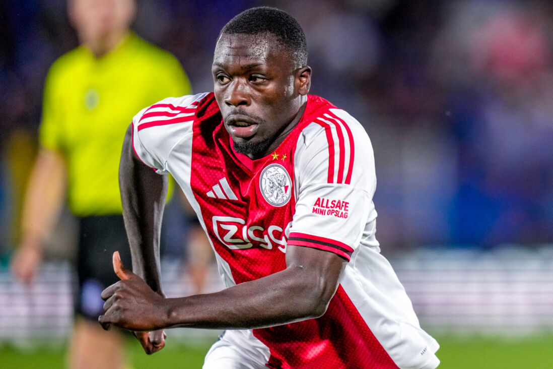 BREAKING | 'Ajax bereikt akkoord over verkoop van Brian… | Ajax1