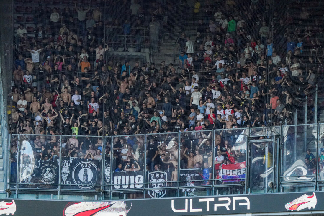FC Utrecht-fans 'agressief' in Philips Stadion: "Vind je… | PSVFans