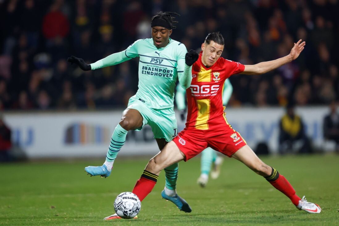 Idzes ziet PSV winnen: "In de eerste helft lukte dat aardig" | PSVFans