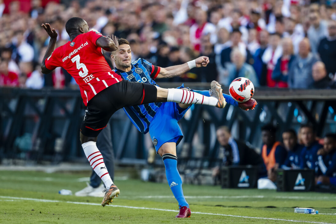 Ajax laat Teze onverschillig: "Dat doet niet zo veel met… | PSVFans