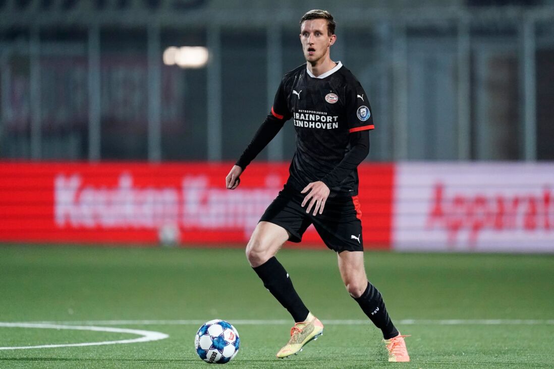 Koen Oostenbrink: "Heb tot drie uur 's nachts met die club… | PSVFans