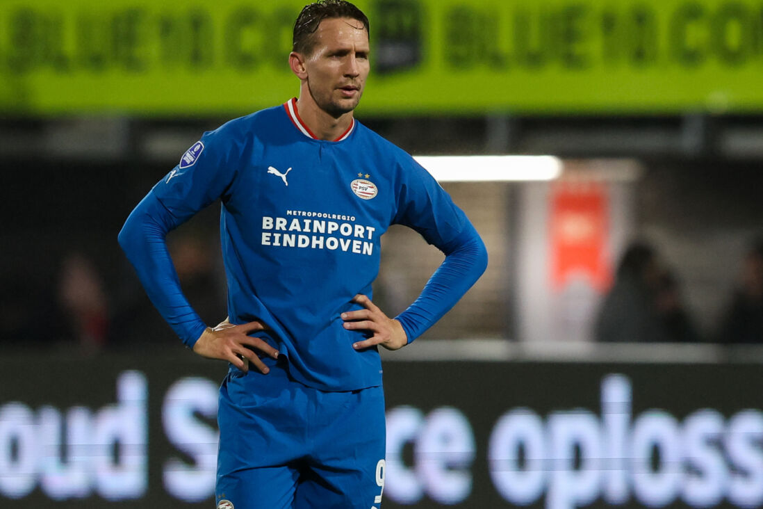 Van Nistelrooij steunt De Jong: "Daar zijn we volop mee… | PSVFans