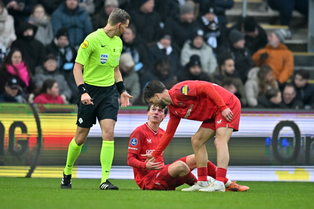 Daan Rots valt uit tegen Heracles: 'blessure lijkt… | Twentefans.nl