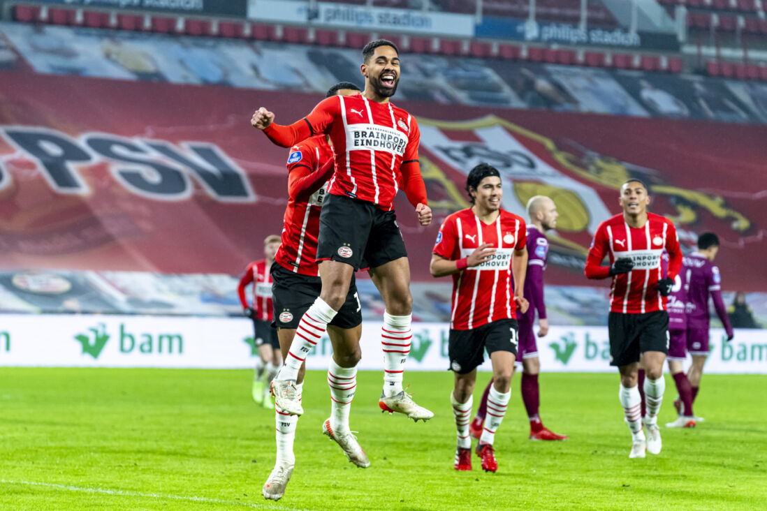 Mwene: "Ajax heeft op individueel niveau beste ploeg in de… | PSVFans