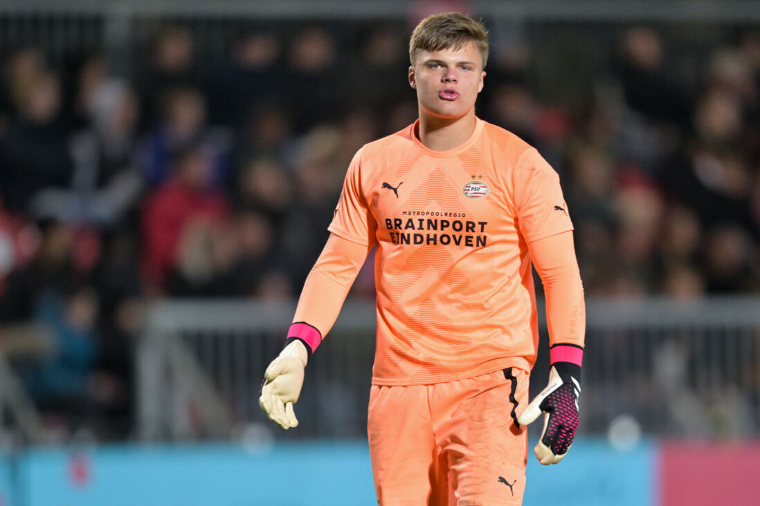 PSV-doelman valt uit: "Rentree mogelijk pas eind december… | PSVFans