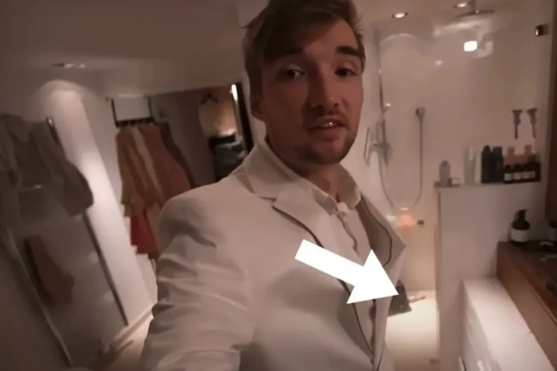 FOTO'S | Laat Jade Anna bewust de genotsknots liggen… | KantinePraat