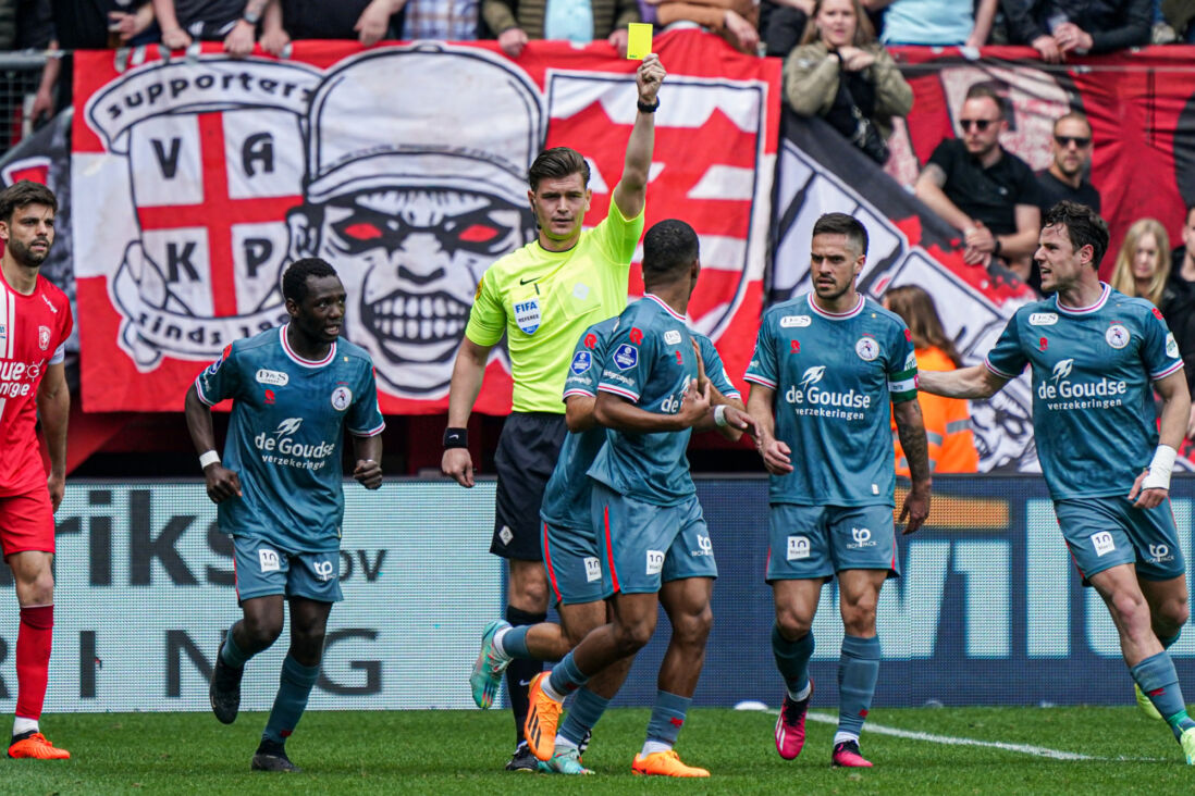 Sambo mist duel met PSV: "Zou het heel graag willen… | PSVFans