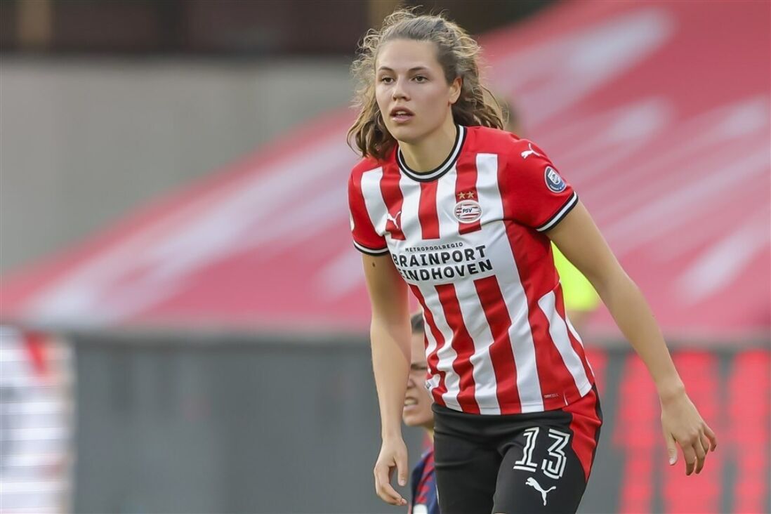Bross heeft genoten: ''Iedereen werd helemaal… | Vrouwenvoetbalnieuws