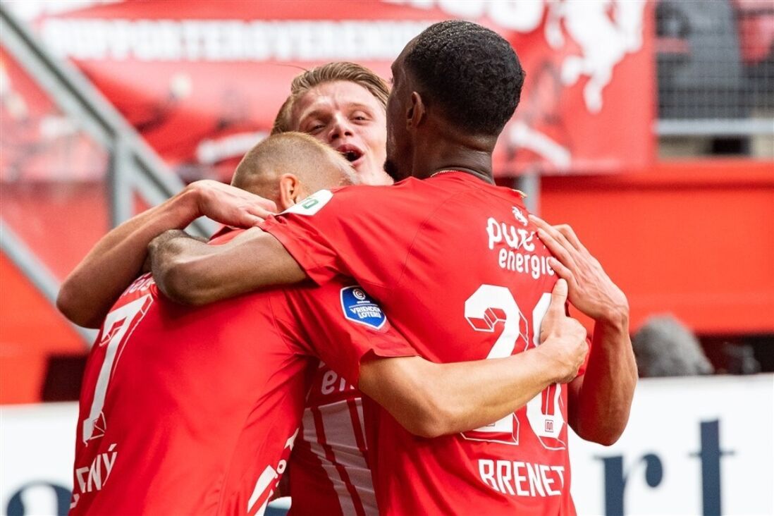Wow! Vier FC Twente-uitblinkers in 'Elftal van de… | Twentefans.nl