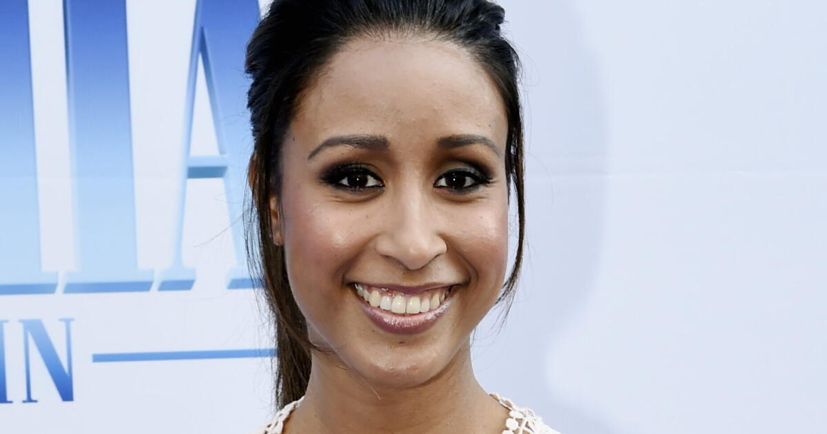 Airen Mylene zonder beha op werk: "Omdat ik siliconen… | KantinePraat