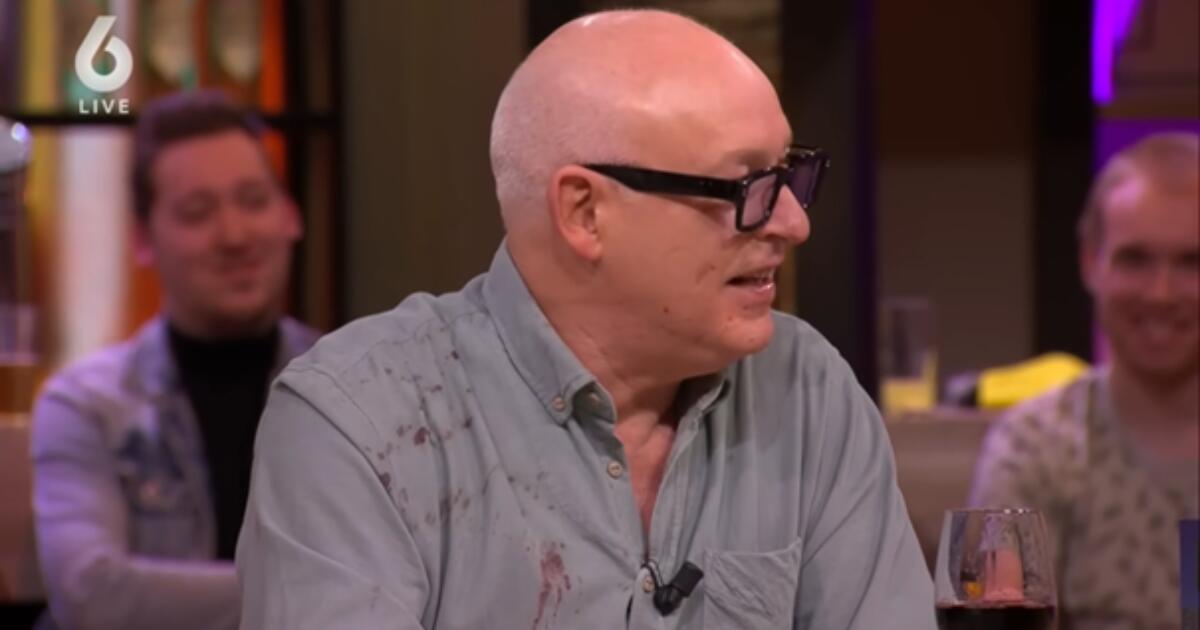 Vechtpartij bij VI? "Johan en René zijn net uit… | Voetbalnieuws