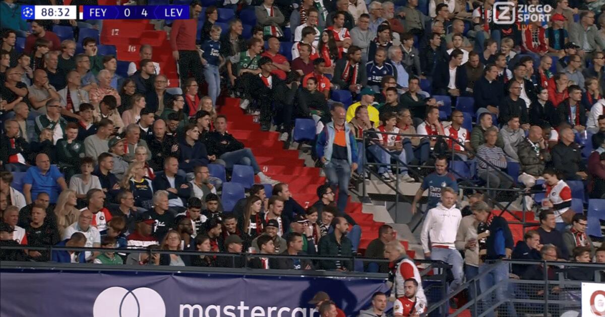 Unieke beelden van Feyenoord-fans: "Dat zie je… | Voetbalnieuws