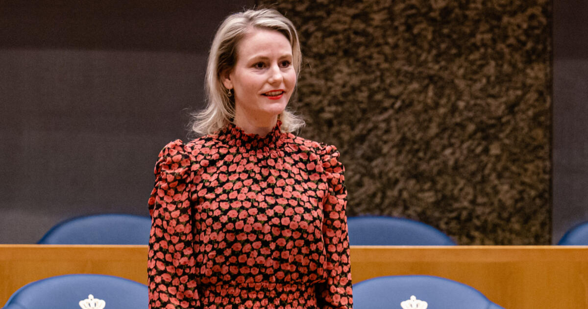 Van der Laan laat van zich horen: "Ik probeer… | Vrouwenvoetbalnieuws