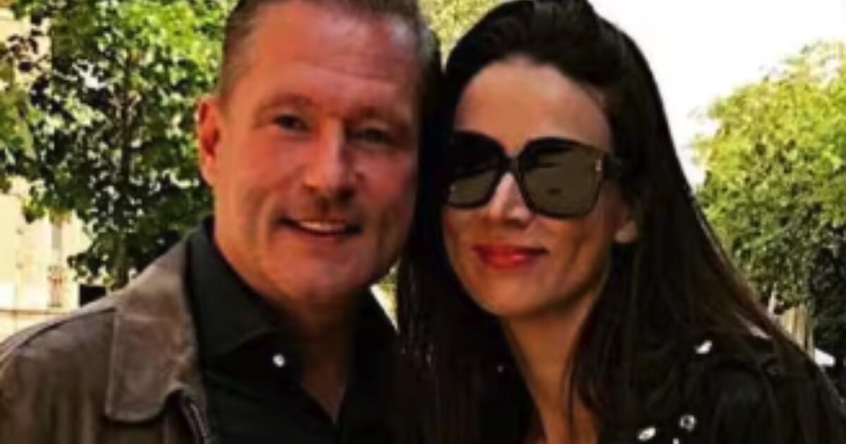 FOTO'S | Dit is Sandy, de bloedhete vriendin van Jos… | KantinePraat