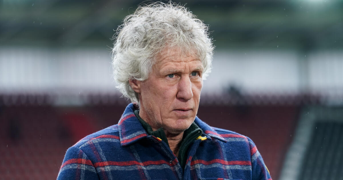 Verbeek voorspelt kampioen: "In mijn ogen zijn ze de… | PSVFans