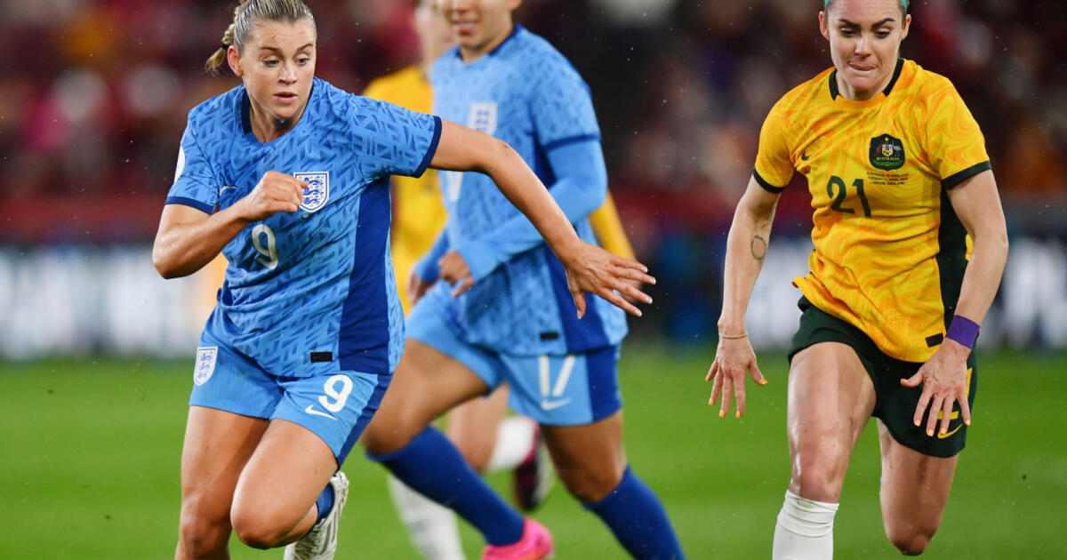 Acht jaar jongere vriendin Daniëlle van de… | Vrouwenvoetbalnieuws