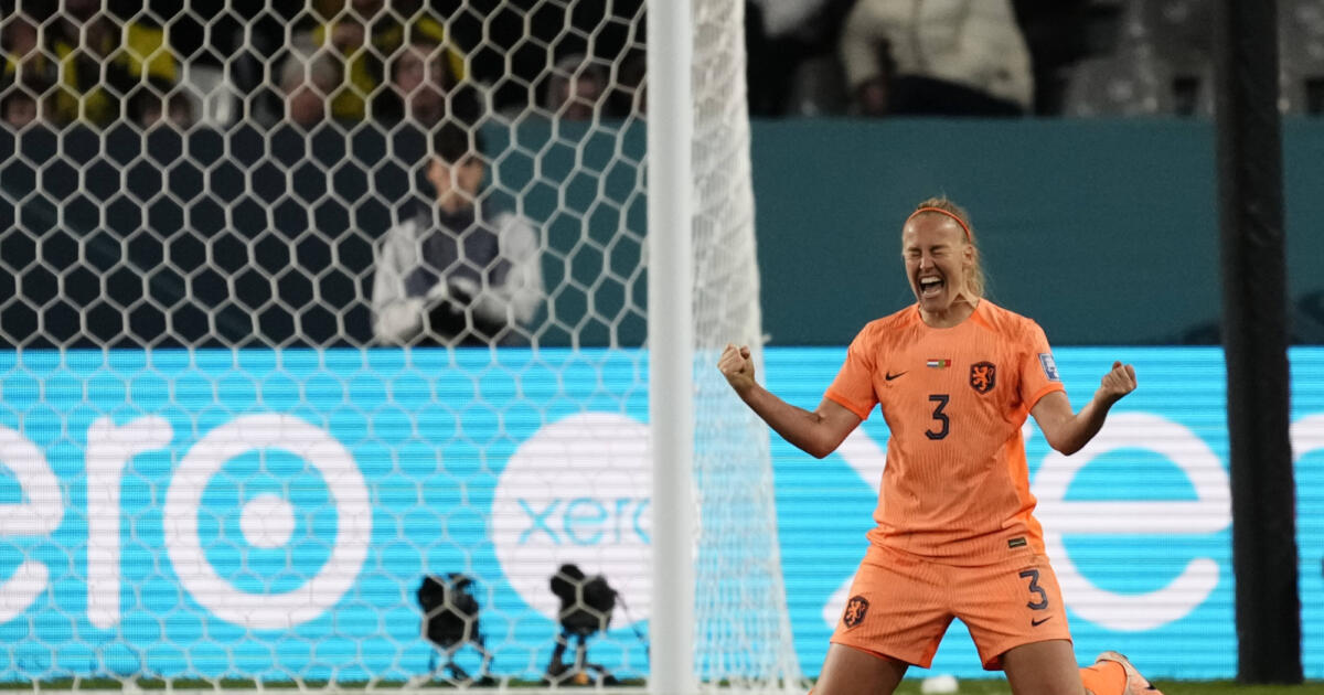 Stefanie van der Gragt valt in de prijzen na… | Vrouwenvoetbalnieuws