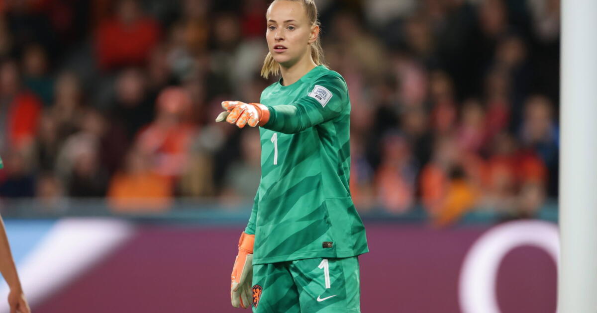 Van Domselaar eerlijk: "Ik voelde dat ik niet… | Vrouwenvoetbalnieuws