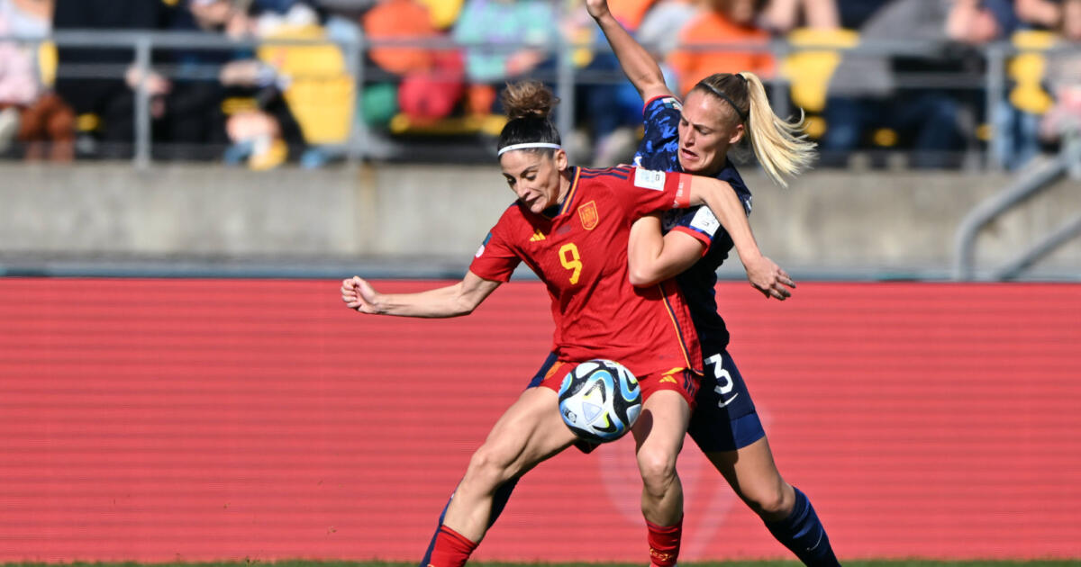 Van der Gragt blikt terug: "De tranen schoten… | Vrouwenvoetbalnieuws