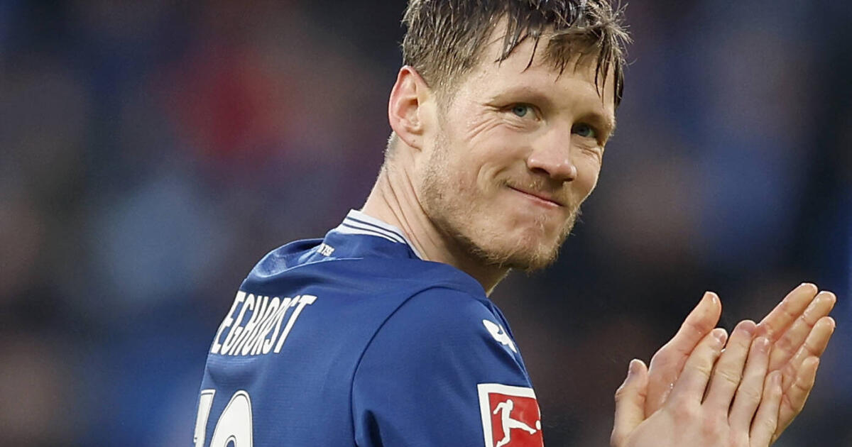 Weghorst 'van harte welkom' bij FC Twente: "Ik juich… | Voetbalnieuws