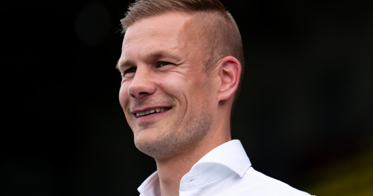 Joran Pot lachend na huldiging: "Hij kan wel aardig… | Twentefans.nl