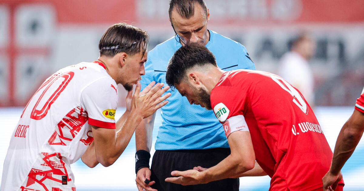 Scheidsrechter onthult: "Communicatie met de VAR niet… | Twentefans.nl