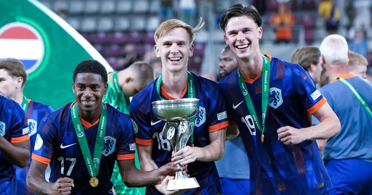 Vennegoor: "Dat heeft ervoor gezorgd dat we kampioen… | Twentefans.nl