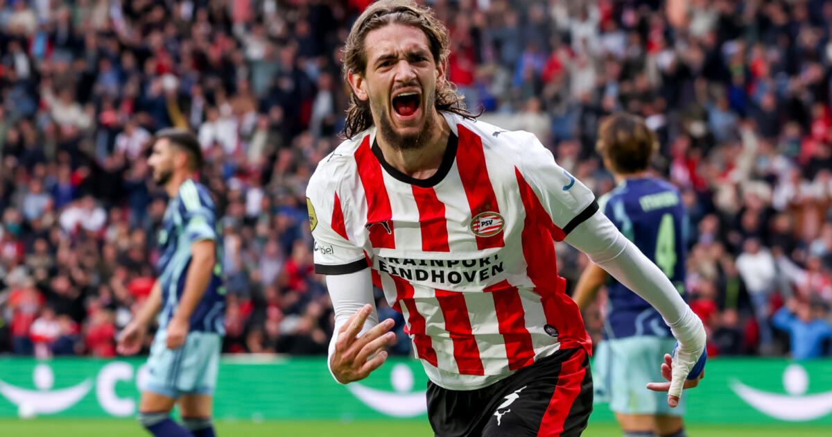 PSV koos Yarek over Ajacied: "Dat bedrag wilde men niet… | Ajax1