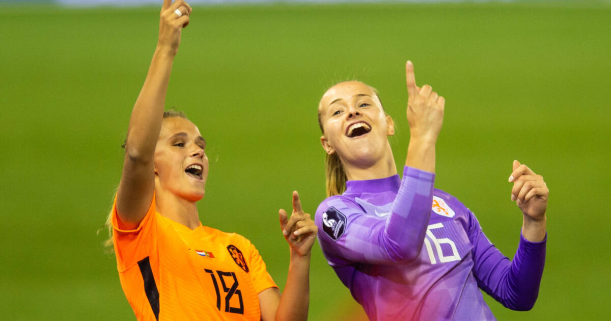 Daphne van Domselaar: "Of ik de eerste… | Vrouwenvoetbalnieuws
