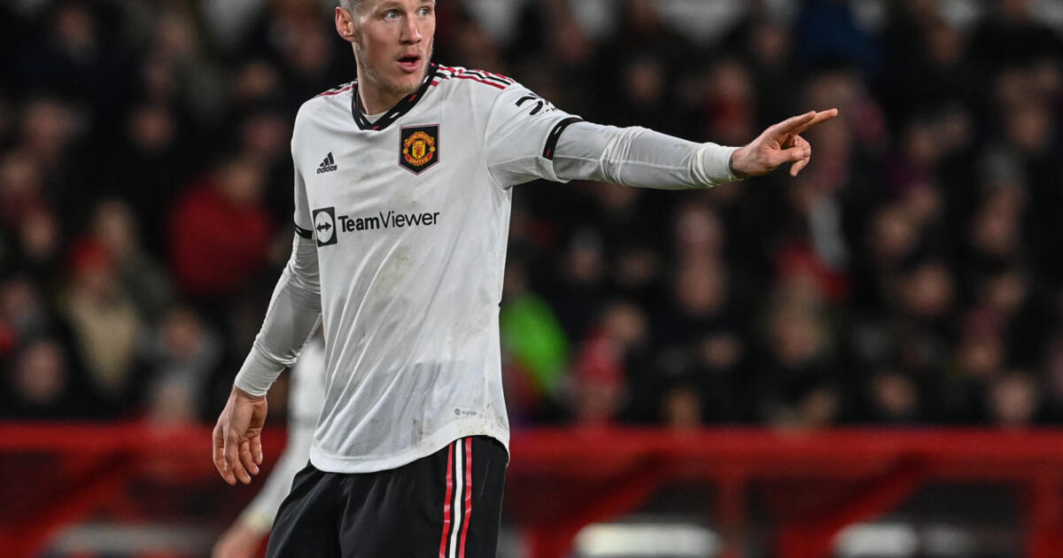 "Weghorst is de slechtste speler ooit in het shirt… | Voetbalnieuws