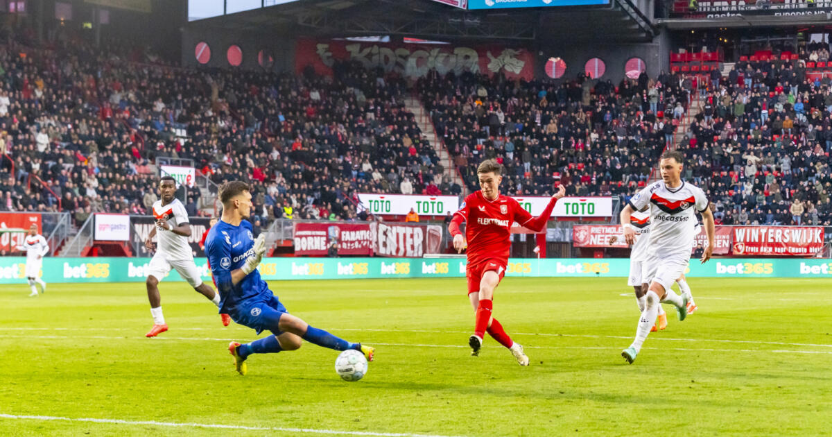 Bakker niet blij met verlies bij FC Twente: "Baal als… | Twentefans.nl